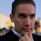 10 Tips for Working With Overseas Freelancers and Contractors